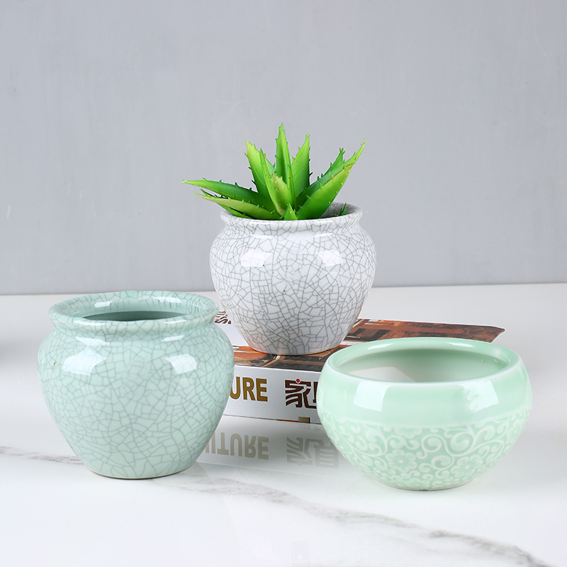 Small Ceramic Pots: Decorating Your Balcony with Greenery