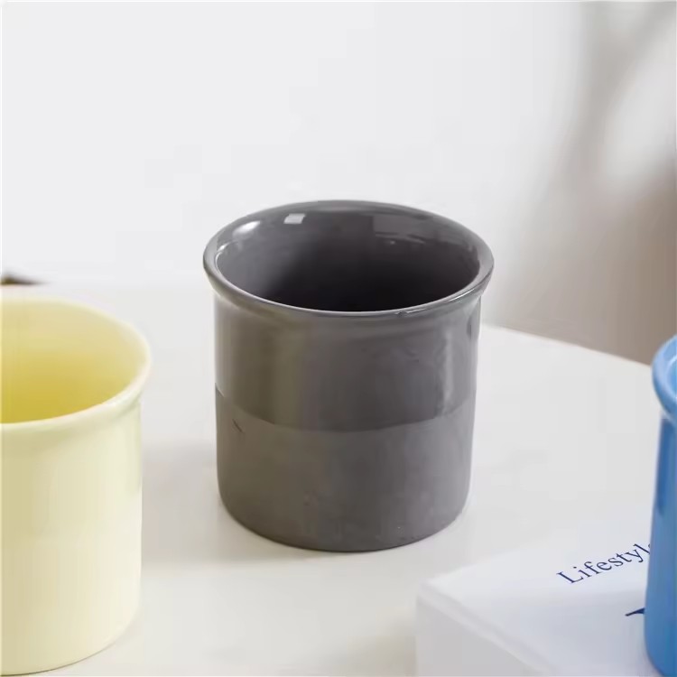 Chinese modern handmade small ceramic pot