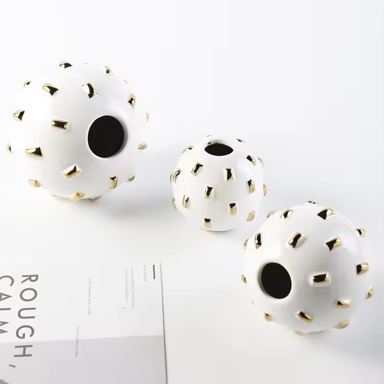 Modern round ball custom white small ceramic pot